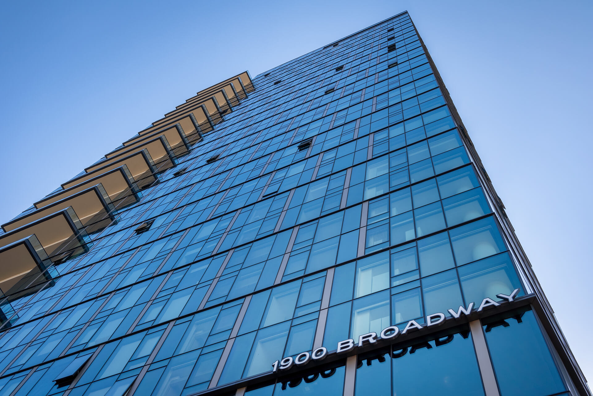 1900 Broadway | New Luxury High-Rise Apartments